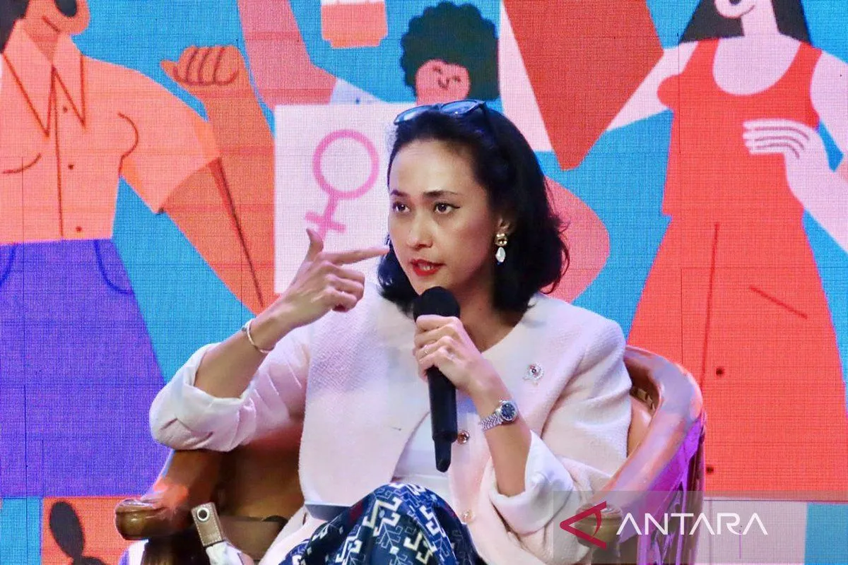 Wamen P2MI, Christina Aryani Ajak Perempuan Pekerja Migran Teladani ...