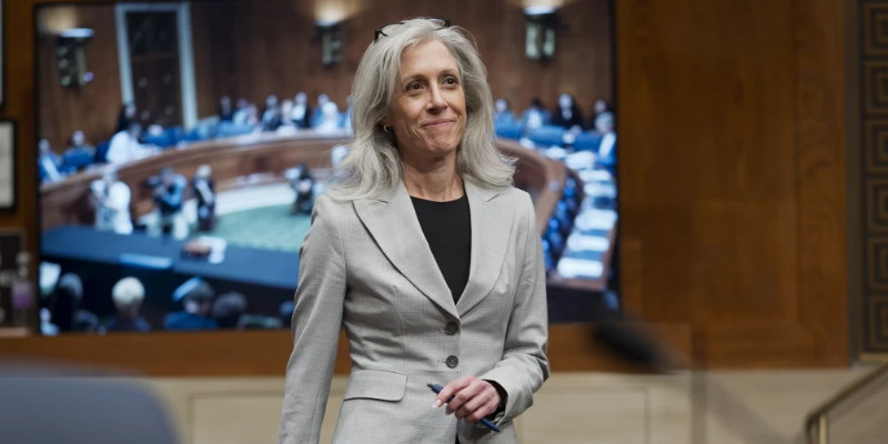 Direktur CDC Susan Monarez Dipecat Usai Berselisih Dengan Menkes Robert ...